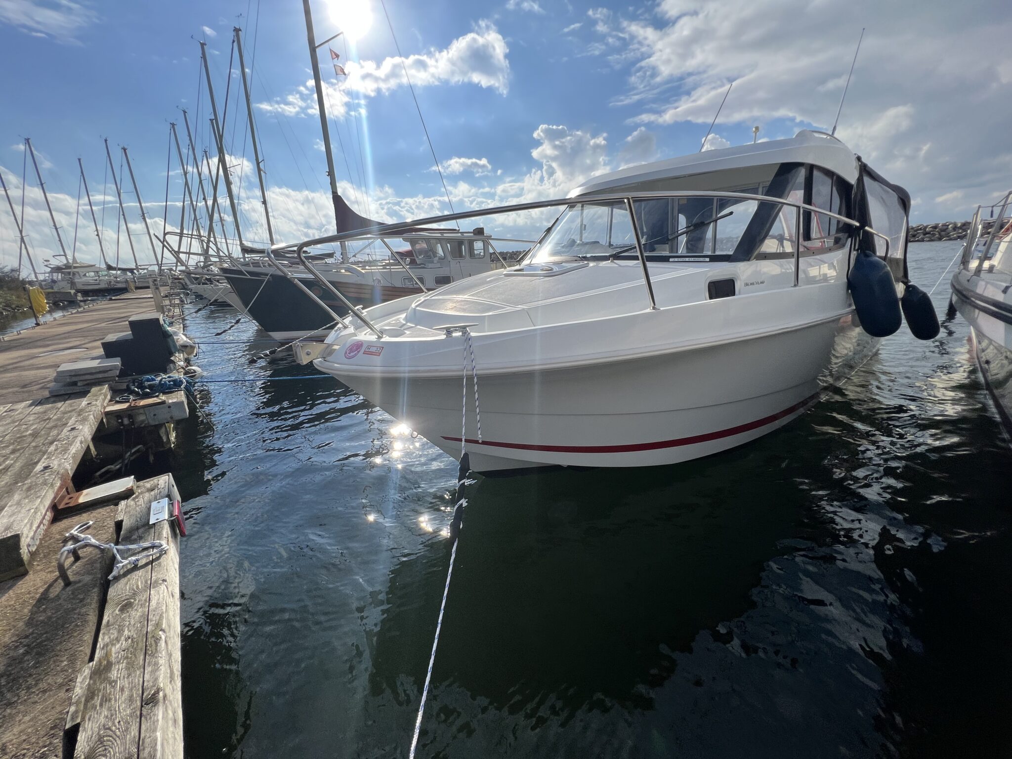 Beneteau Antares 780 - Dansk Sejl & Motor