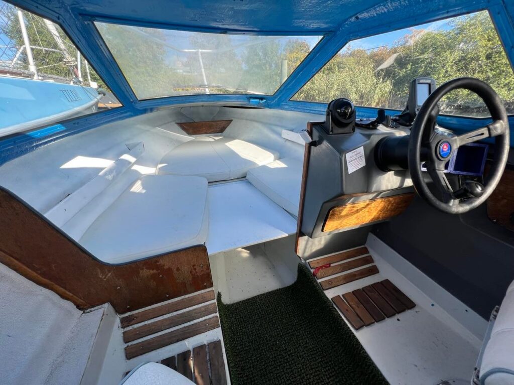 Flipper 535 HT – Dansk Sejl & Motor