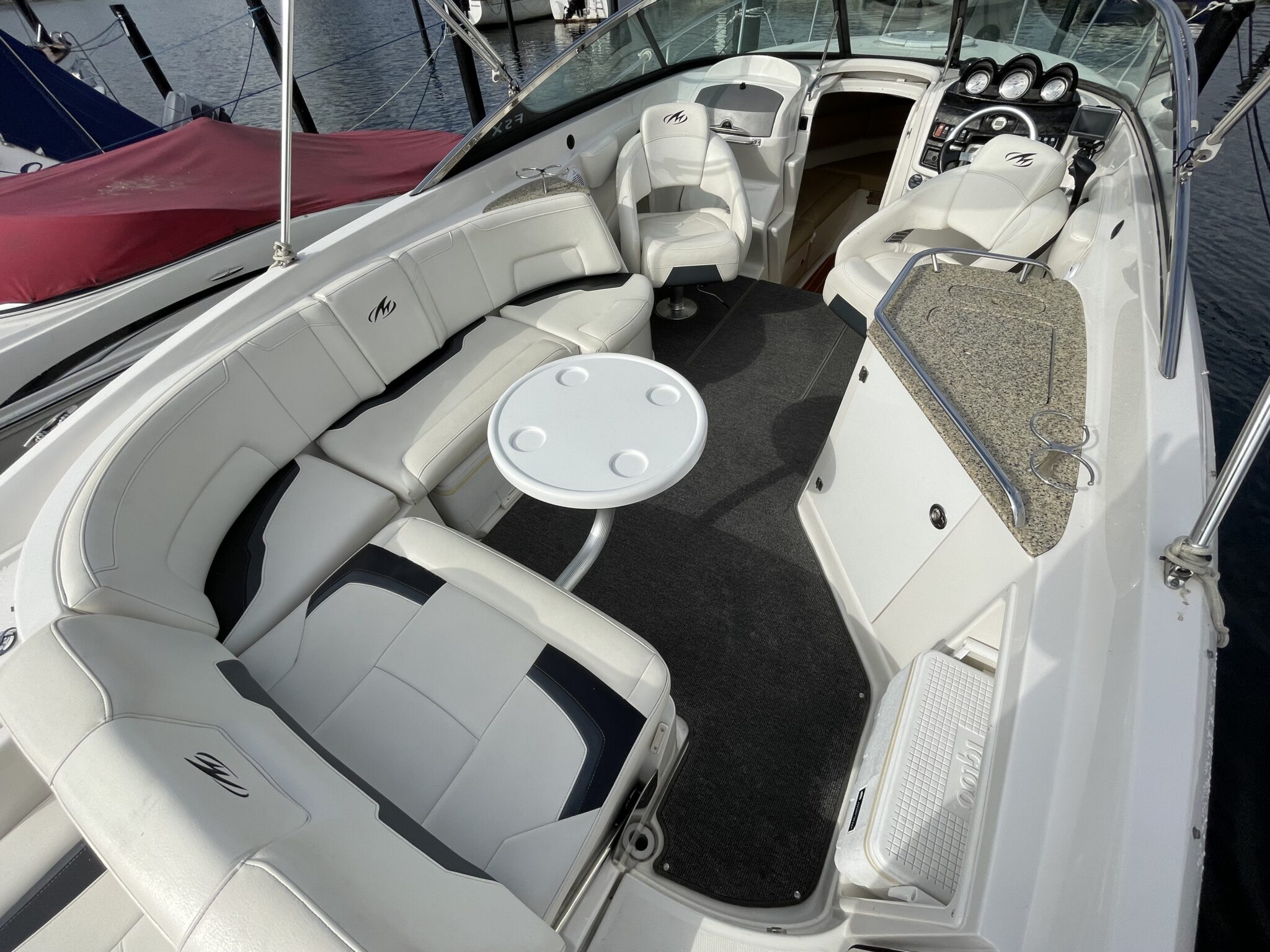 Monterey 254 FSX – Dansk Sejl & Motor