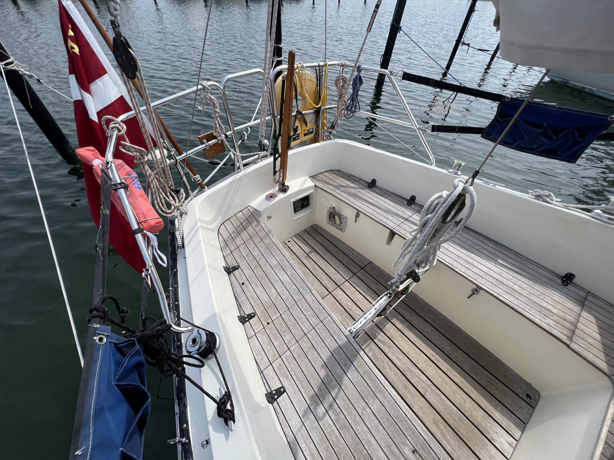 L 29 Sejlbåd / Nyere Motor – Dansk Sejl & Motor