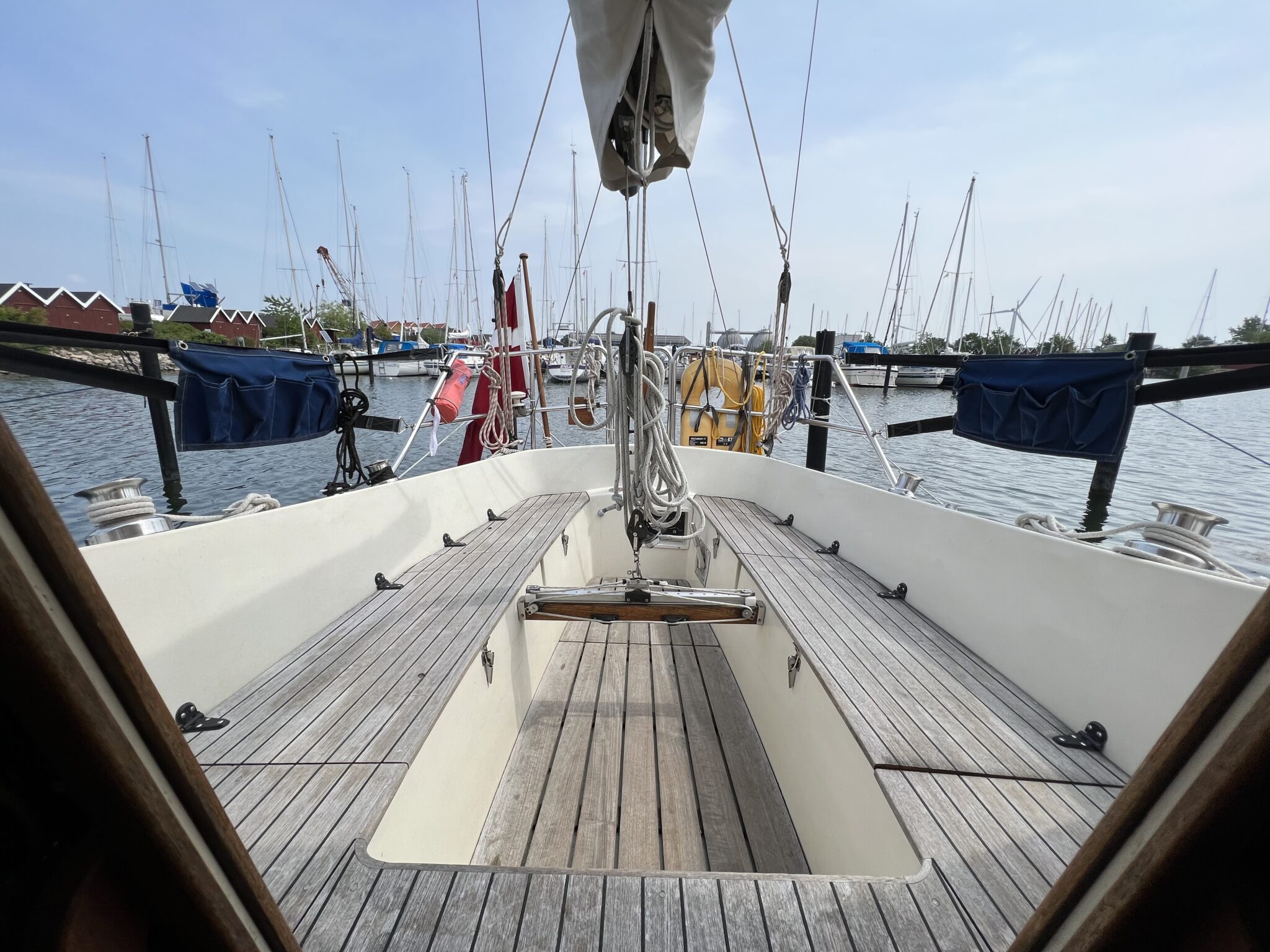 L 29 Sejlbåd / Nyere Motor – Dansk Sejl & Motor