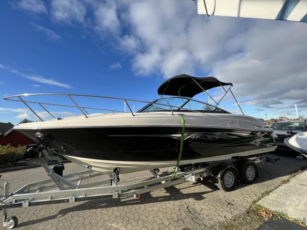 Monterey 254 FSX – Dansk Sejl & Motor