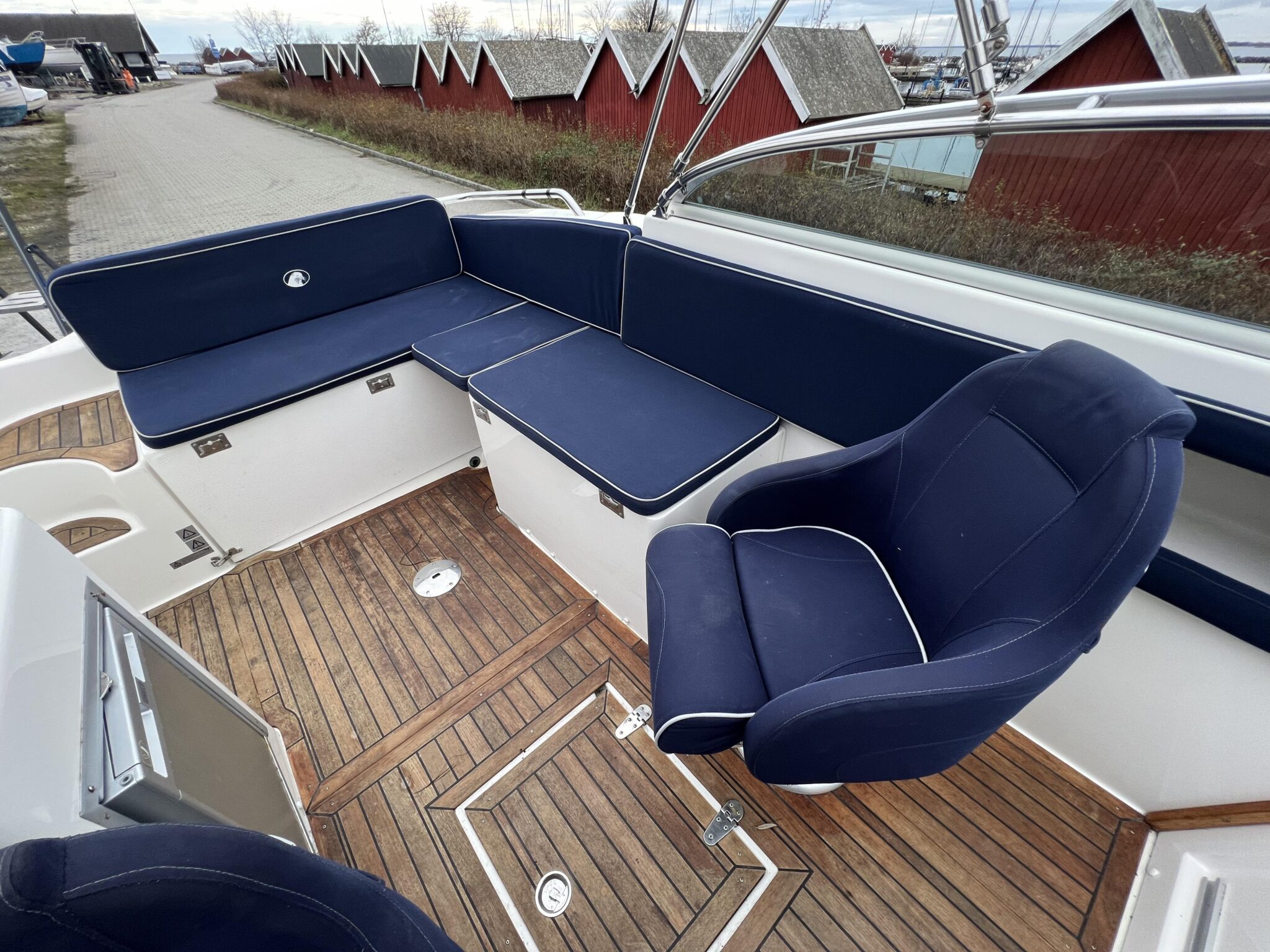 Uttern D68 Exclusive – Dansk Sejl & Motor