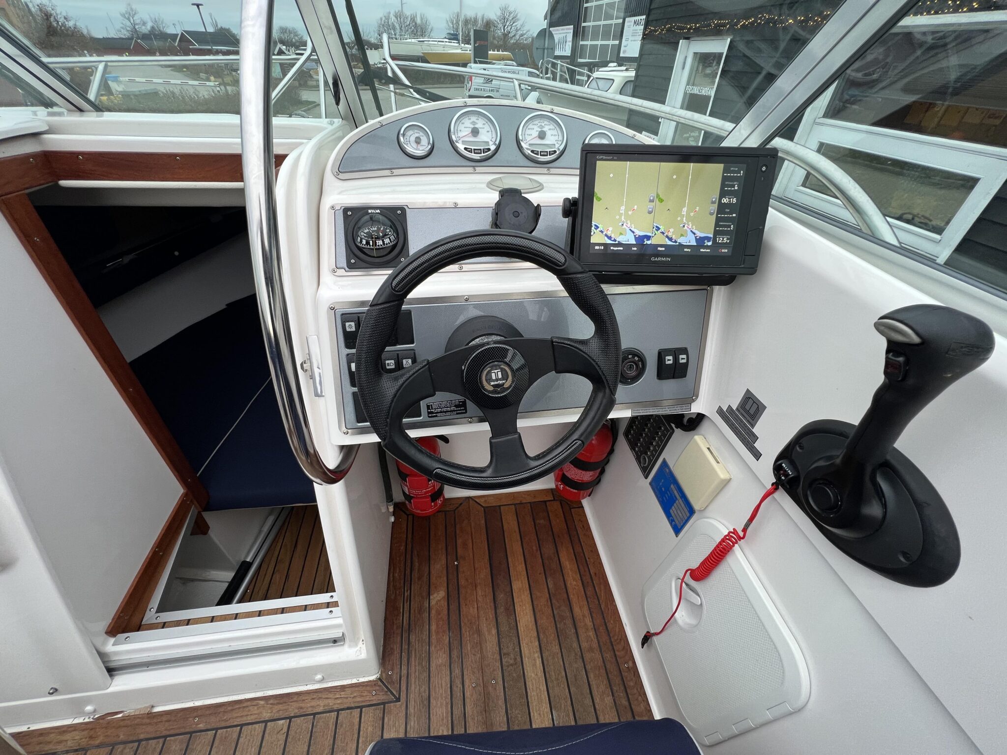 Uttern D68 Exclusive – Dansk Sejl & Motor