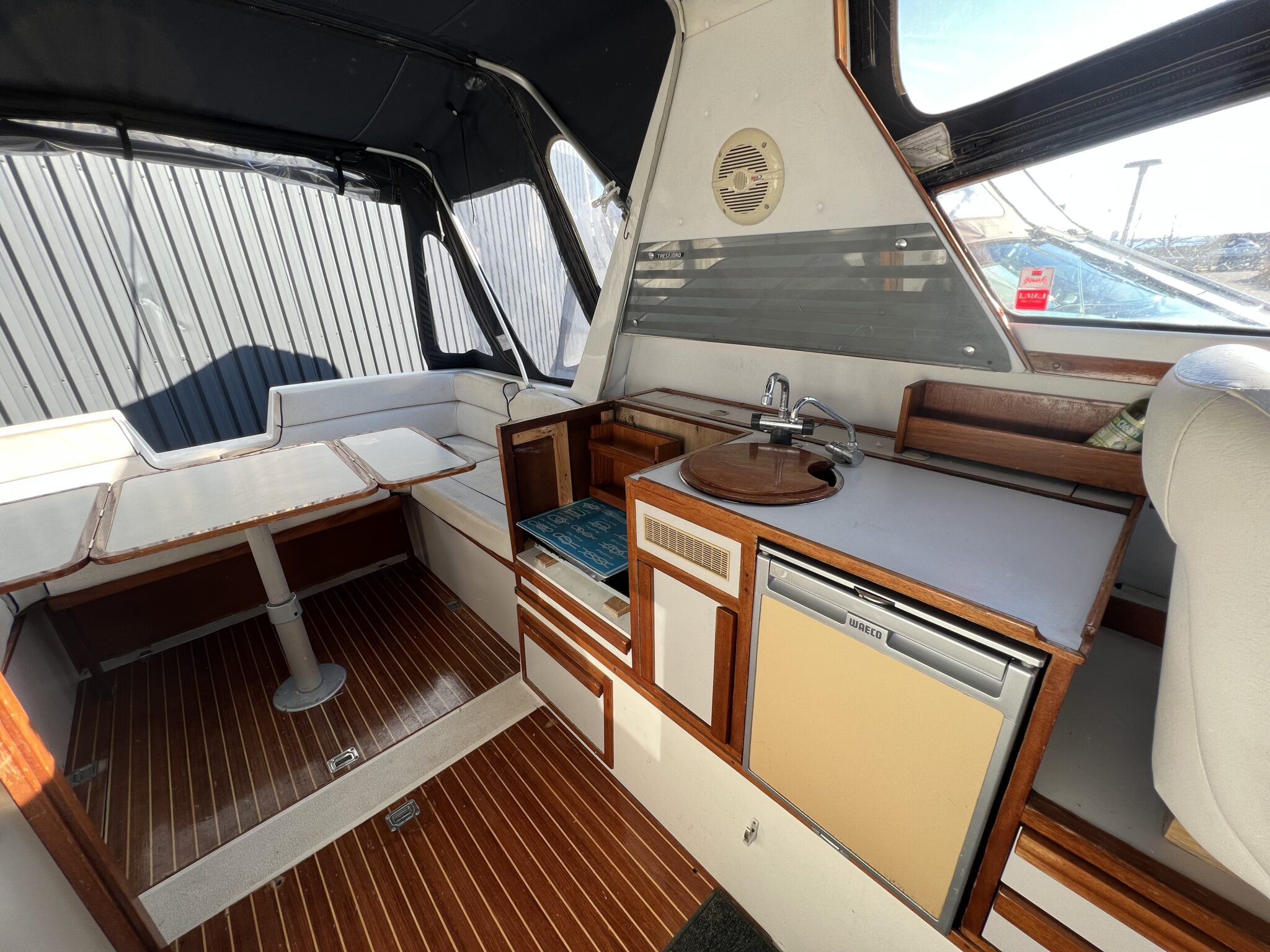 Tresfjord 30 Ultra - Dansk Sejl & Motor