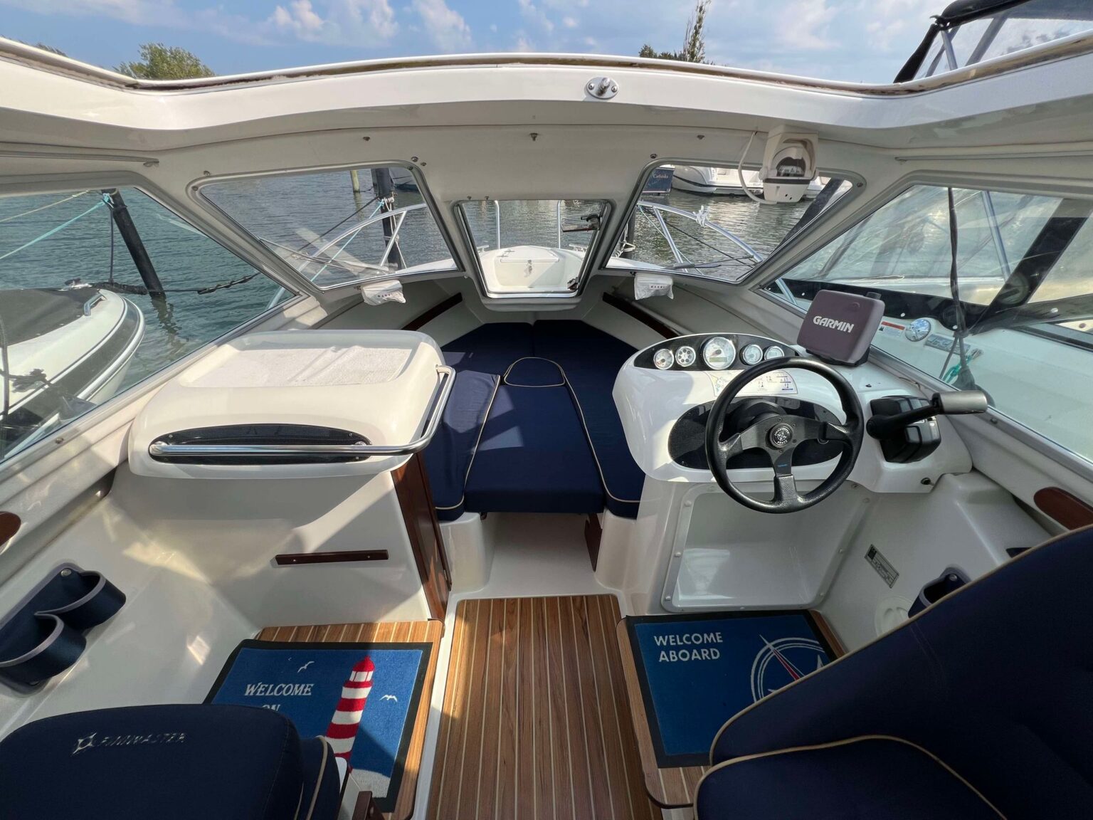 Finnmaster 6400 Royal Cruiser OC – Dansk Sejl & Motor
